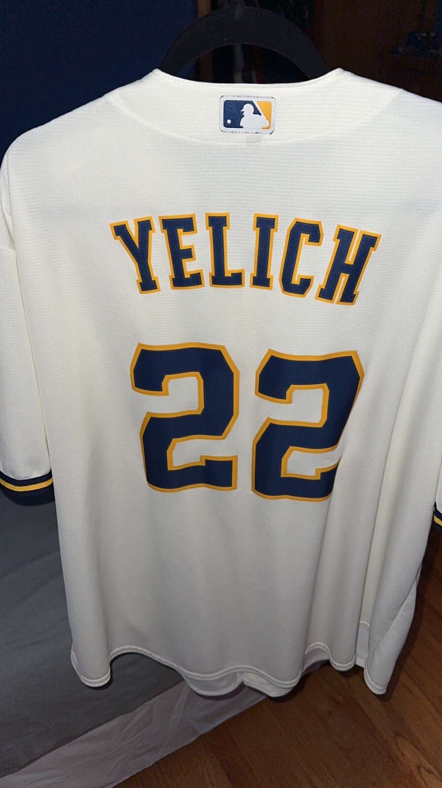 Nike mlb jersey lot 2xl Shane Bieber, Mookie Betts , Christian Yelich ...