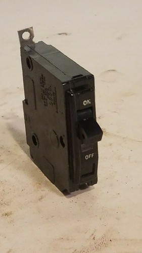 Square D QOB140, 120/240 VAC, 40 amps, 1 pole, bolt-on circuit breaker ...