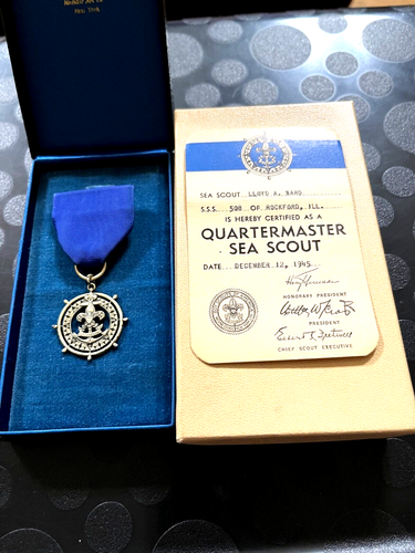 BSA 1945 SEA SCOUT QUARTERMASTER MEDAL, POCKET CARD, ORIGINAL BOX ...