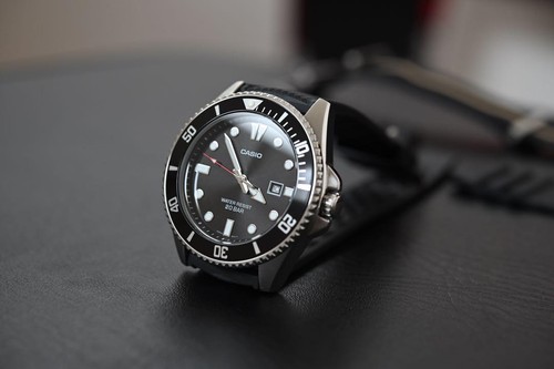 Casio MDV107 1A1JF Black Diver Watch 200M Quartz Analog Japan Model | eBay