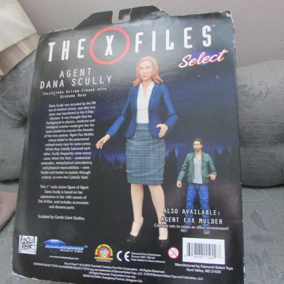 X-Files Agent Dana Scully Action Figure Diamond Select 2016 Diorama Set ...