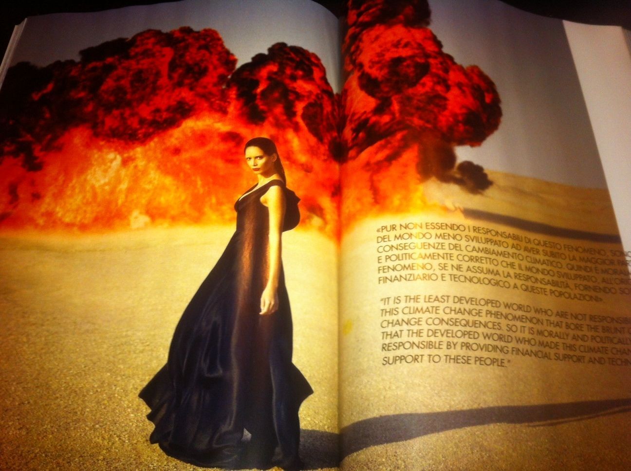 VOGUE ITALIA MAGAZINE=2015/1=HOLLY MAY SAKER=Lara Stone=KATE MOSS=Tison ...