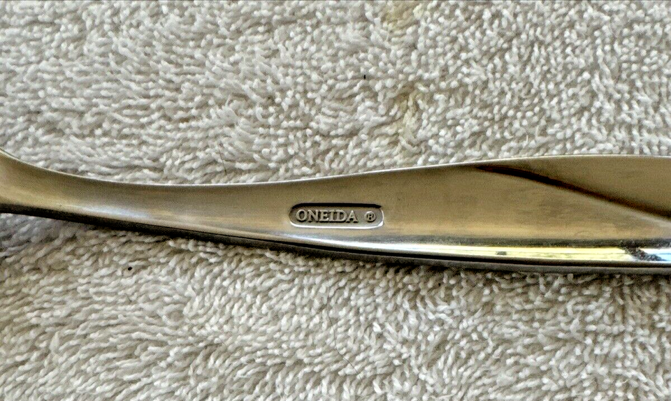 Oneida Asteria Oval Serving Spoon Stainless Steel Flatware Plain ...