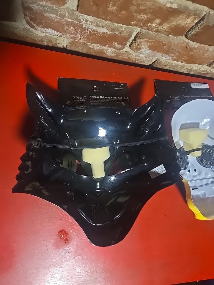Set of 2 Vintage Grinning Black Cat & Phantom Skull Spirit Halloween ...