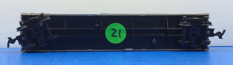 HO Scale “Swift Refrigerator” 50' Box Car / 4244 Bachmann / Silver ...