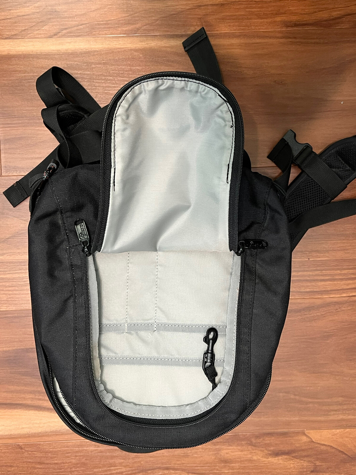 Lowepro Micro Trekker 100 Camera Backpack Very Good for sale online | eBay