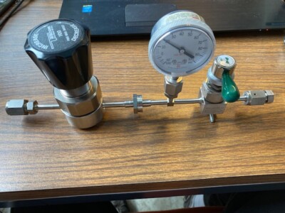 TESCOM PRESURE REGULATOR SS MANIFOLD 1/4 VCR ON/OFF VALVE, FLOW CHK ...