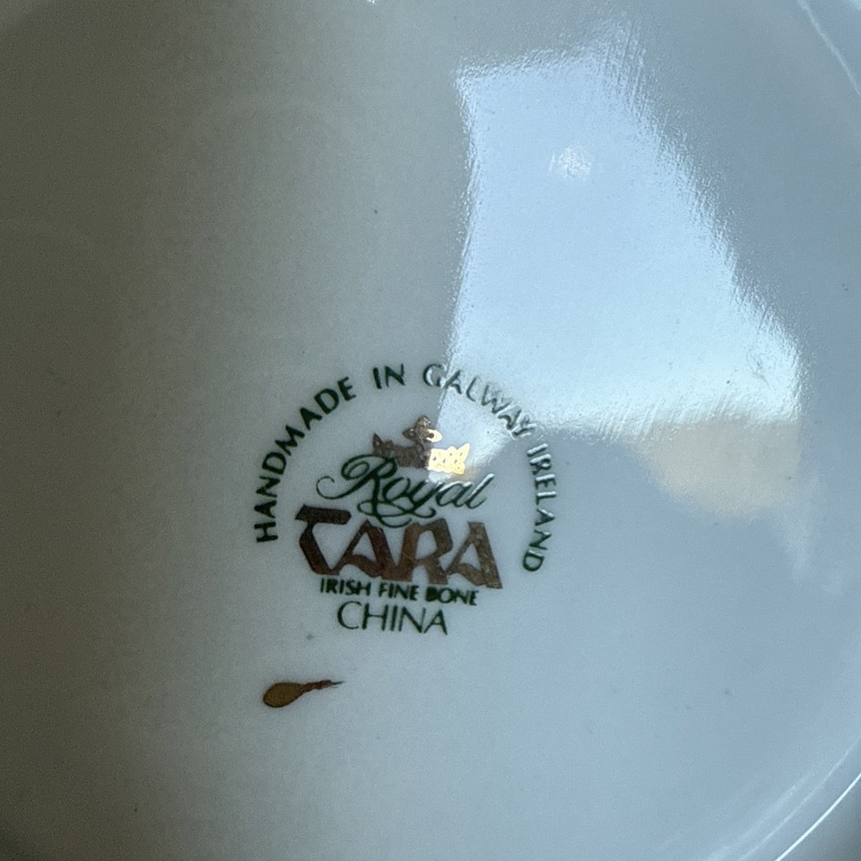 Vtg Royal Tara~Fine Bone China~Hollyberry Teacup Cup & Saucer Gallaway ...