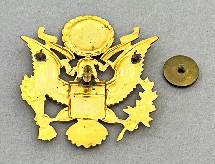 Vintage US Army Officer Gilt Screw Back Hat Cap Badge Pin NICE | eBay
