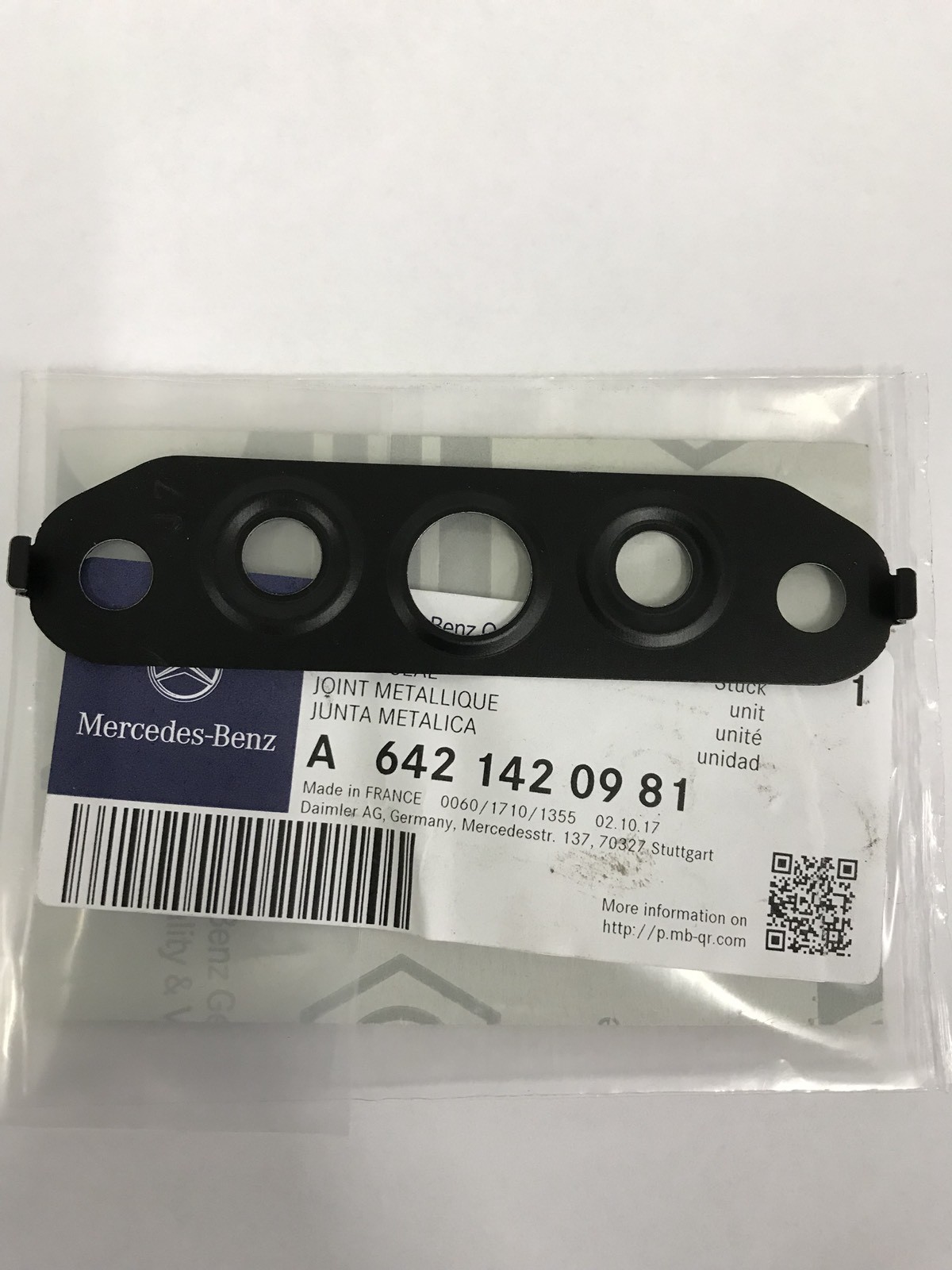 NEW Genuine Mercedes-Benz OM642 Turbo Oil Feed Gasket to Block ...