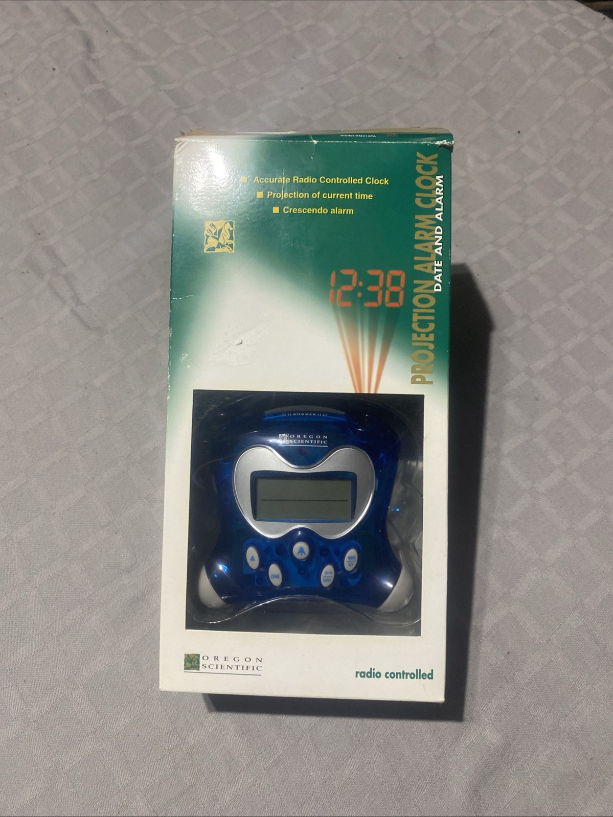 Oregon Scientific RM313PNA Self-setting Projection Alarm Clock for sale ...