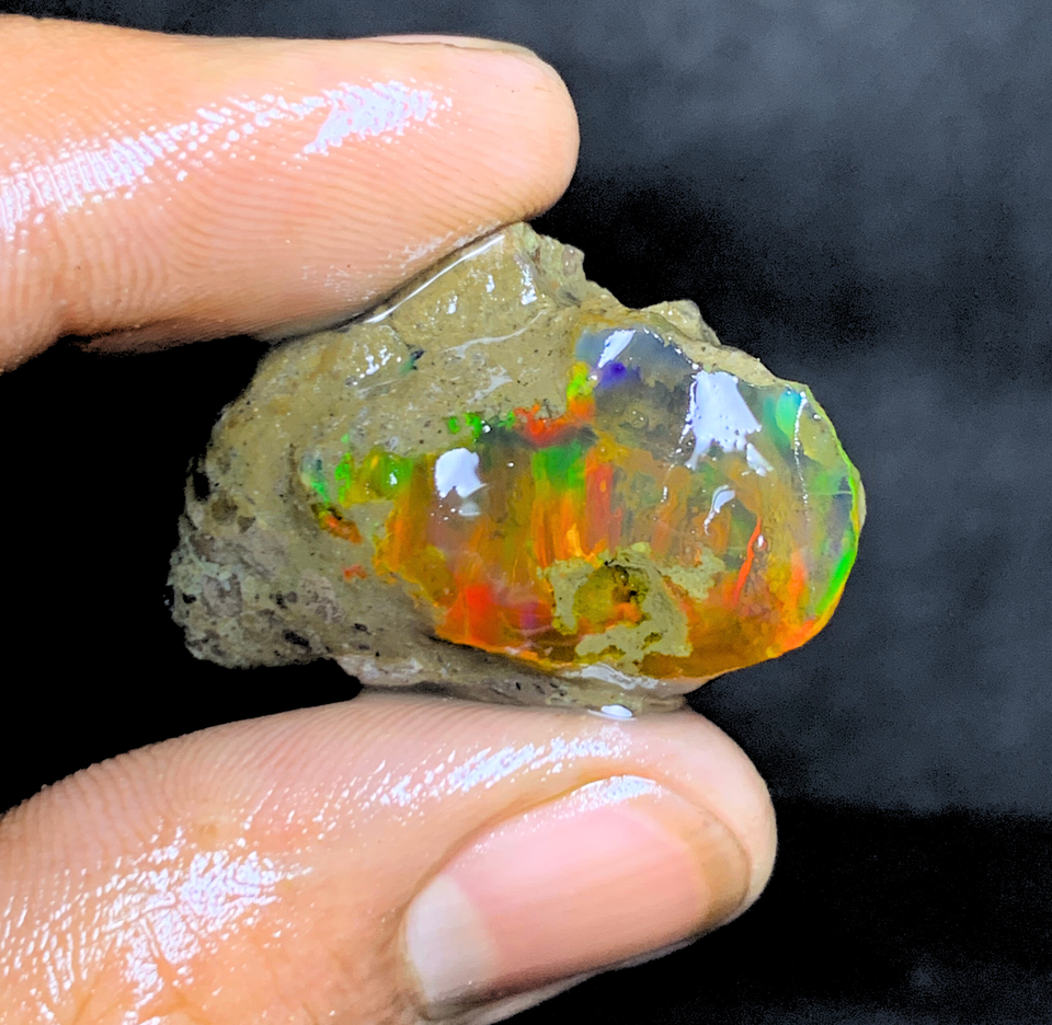 29x23x16 MM Natural Brown White Red Green Yellow Color Opal Oil Raw ...