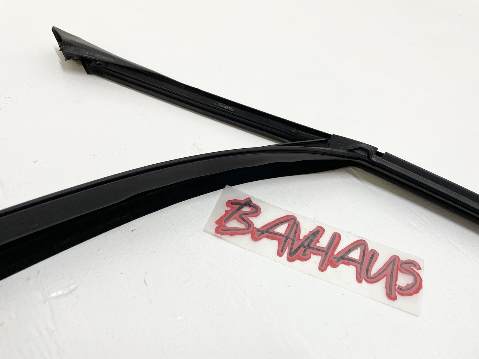 06-13 OEM BMW E90 LCI 335xi Front Right Door Seal Channel Guide ...