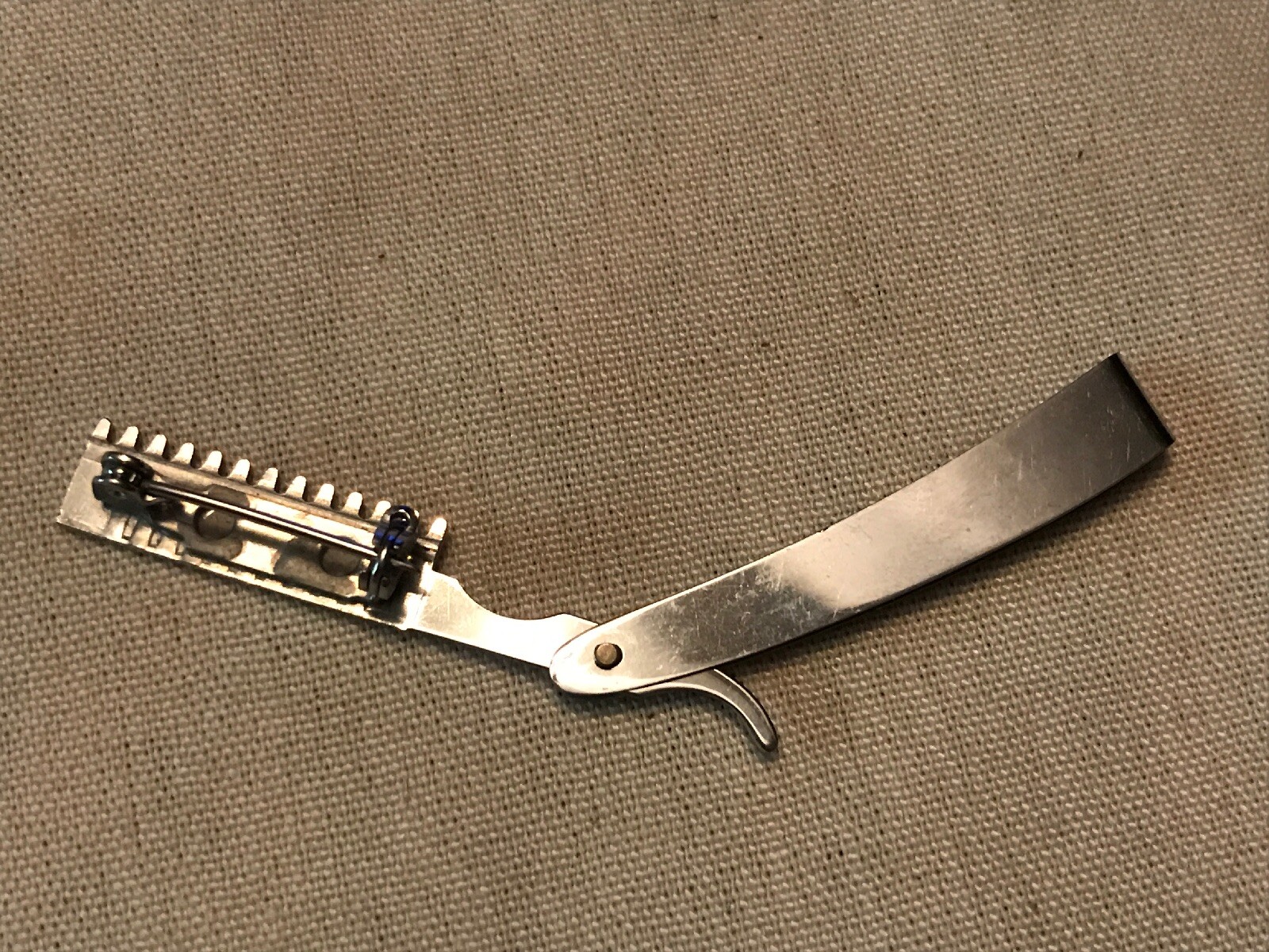 WECK VINTAGE STRAIGHT RAZOR PIN, M.C.B.P. | eBay