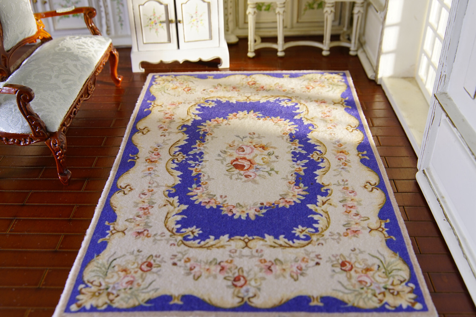 1：12 Scale Victorian Era Blue Ivory Aubusson Design Miniature Rug Red ...