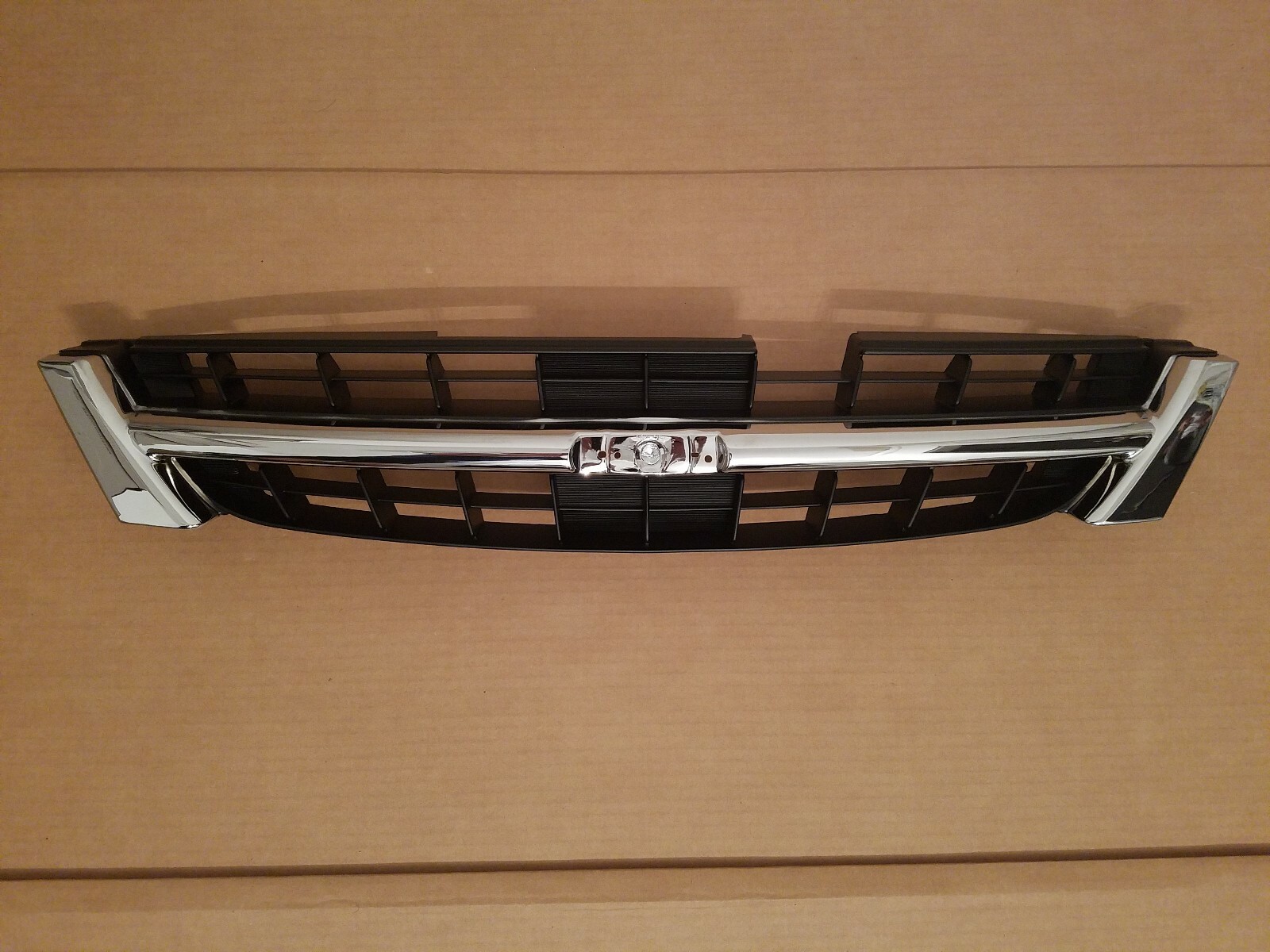 fits 1997-1999 NISSAN MAXIMA Front Bumper Upper Grille Black & Chrome ...