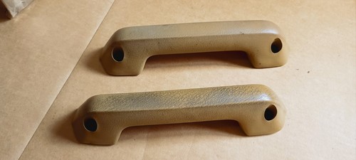 1984-1988 TOYOTA PICKUP TRUCK ARM REST TAN L / R USED OEM | eBay