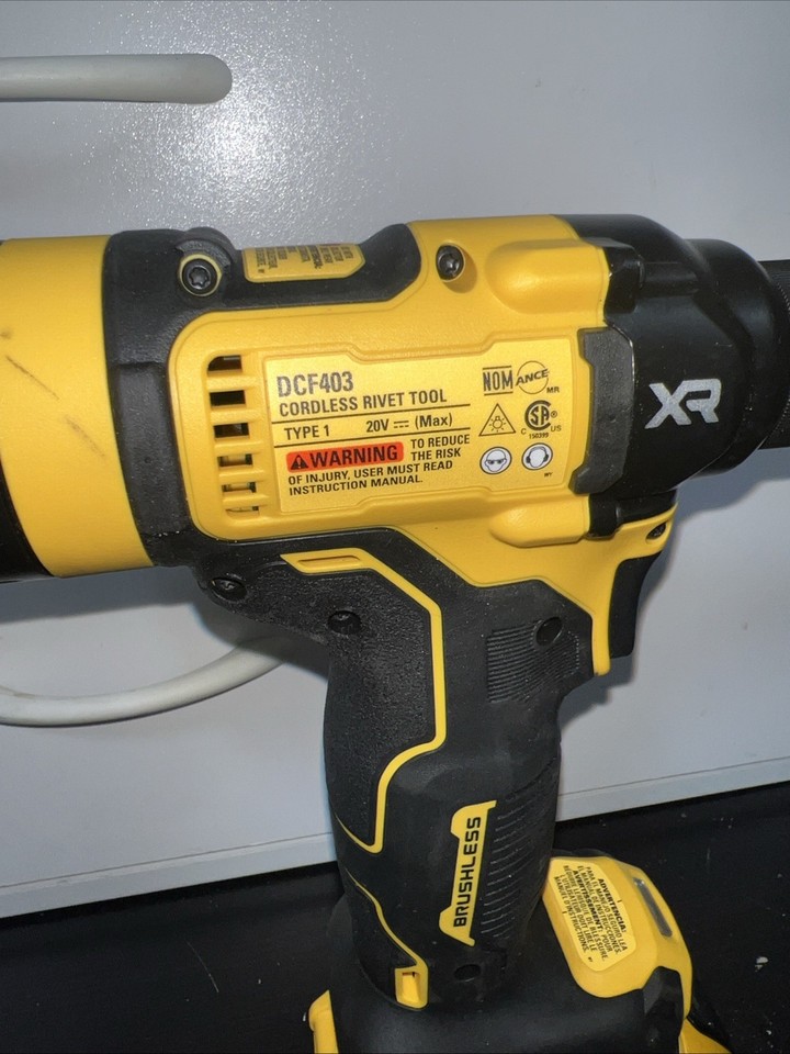 Dewalt 20v Max XR DCF403 Brushless cordless rivet tool w/1 battery | eBay