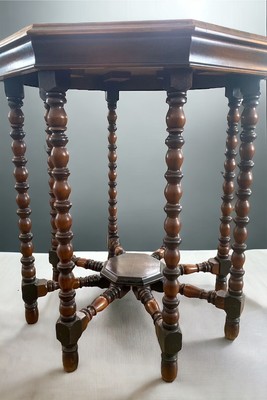 Vintage 8 legged Octogonal Spindle Legs Spider Table | eBay
