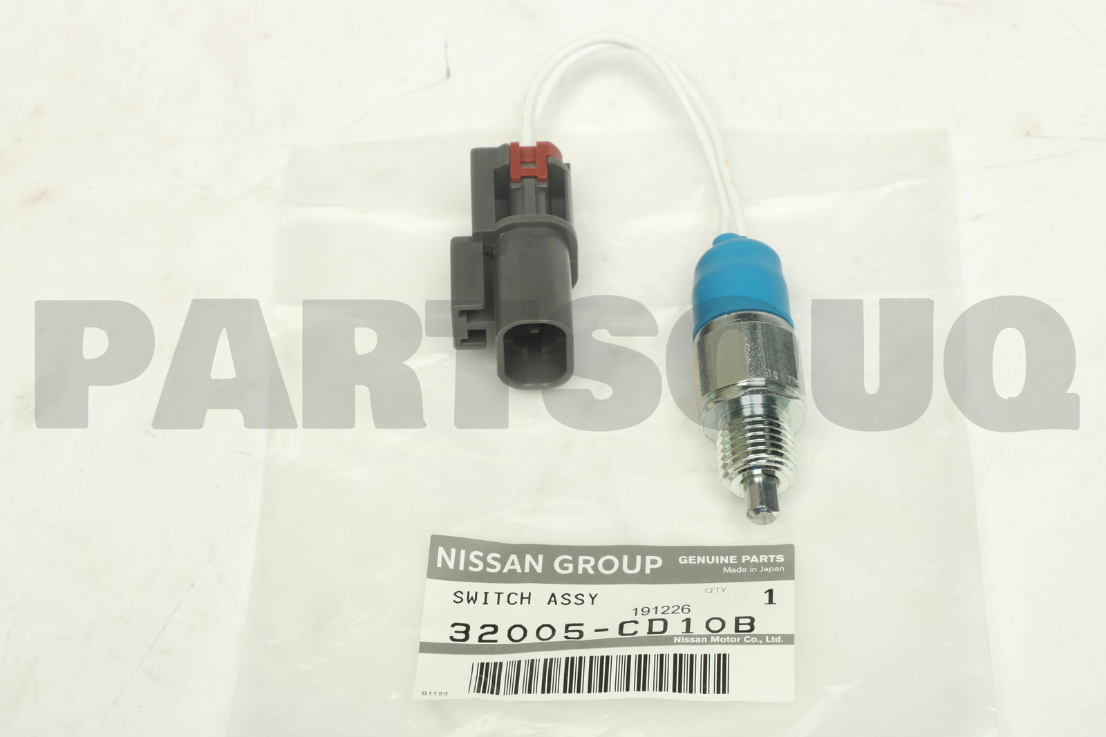 32005CD10B Genuine Nissan SWITCH ASSY-REVERSE LAMP 32005-CD10B | eBay