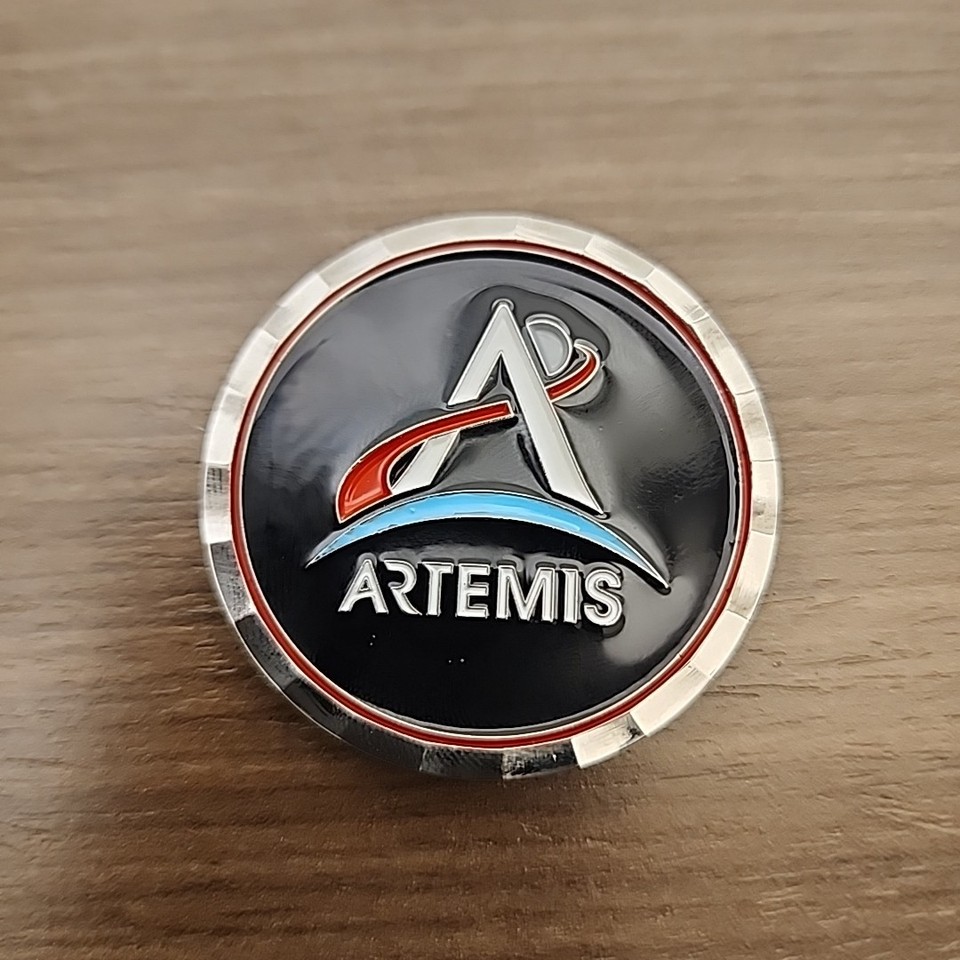 NASA Kennedy Space Center Coin! Artemis | eBay