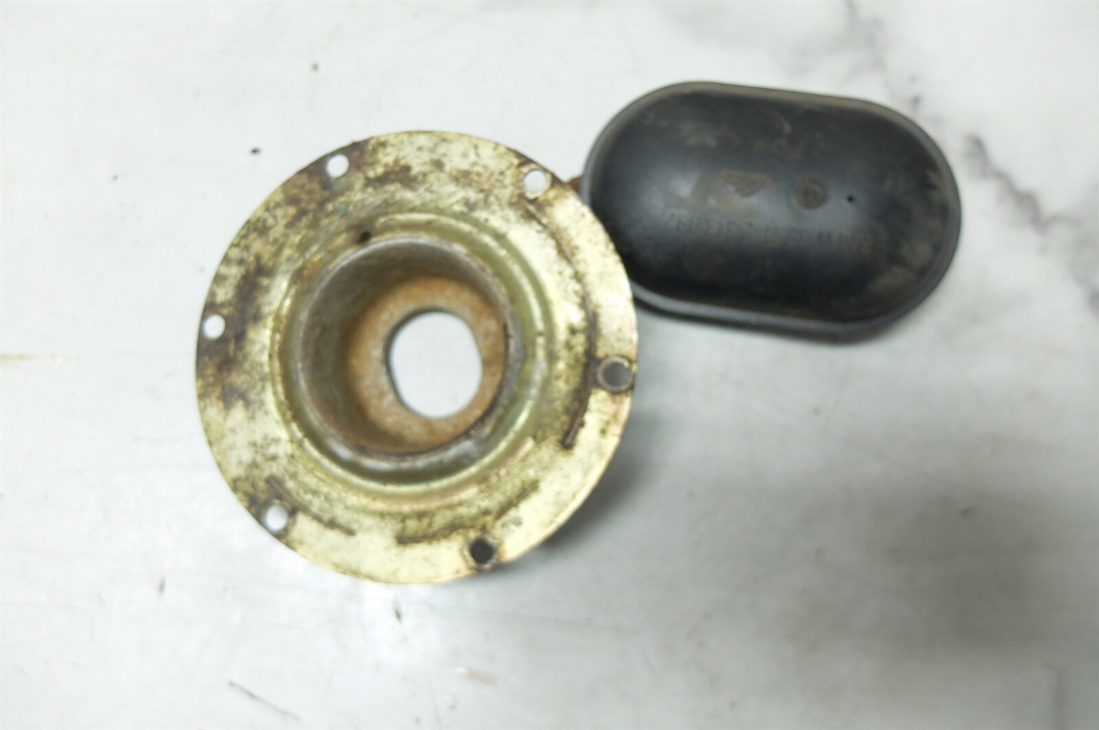 98 BMW K 1200 K1200 RS K1200RS gas fuel tank filler | eBay