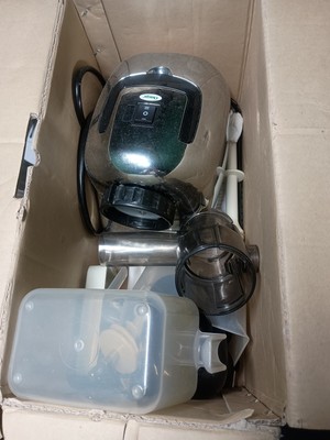 Omega 8005 Juicer Chrome OM8005 Fruit Vegetable — WORKS GREAT-includes ...