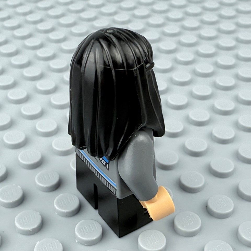LEGO Cho Chang Minifigure Ravenclaw Sweater and Scarf Short Legs hp522 ...