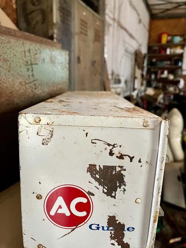 AC DELCO GUIDE Miniature Headlight Bulb Metal Storage Cabinet w/ 18 ...