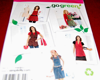 Simplicity Pattern # 2682 - Five Styles Women's Aprons - Size S - XL ...