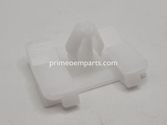 Genuine OEM Mercedes Benz Rocker Panel Molding Clip 0129885378 | eBay