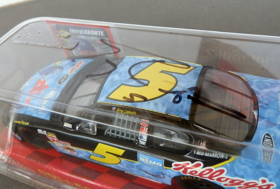 Racing Champions 1:24 Autographed Terry Labonte 2003 Monte Carlo ...