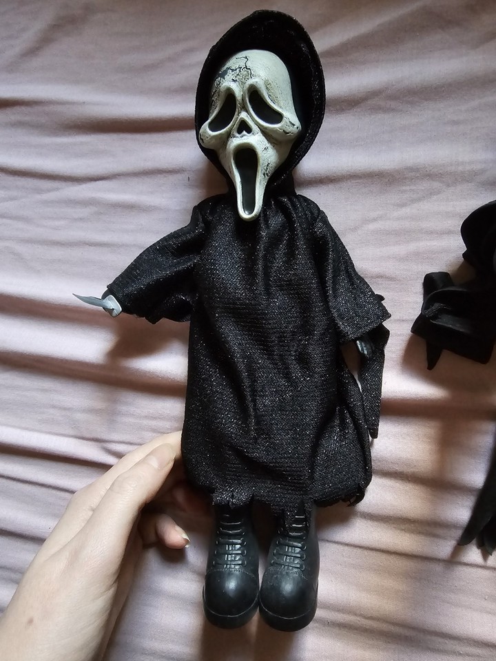 Mezco Ghostface Living Dead Doll Zombie & Mezco Ghostface Mega Scale ...