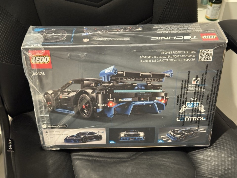 LEGO TECHNIC: Porsche GT4 E-Performance Race Car (42176) 673419389181| eBay