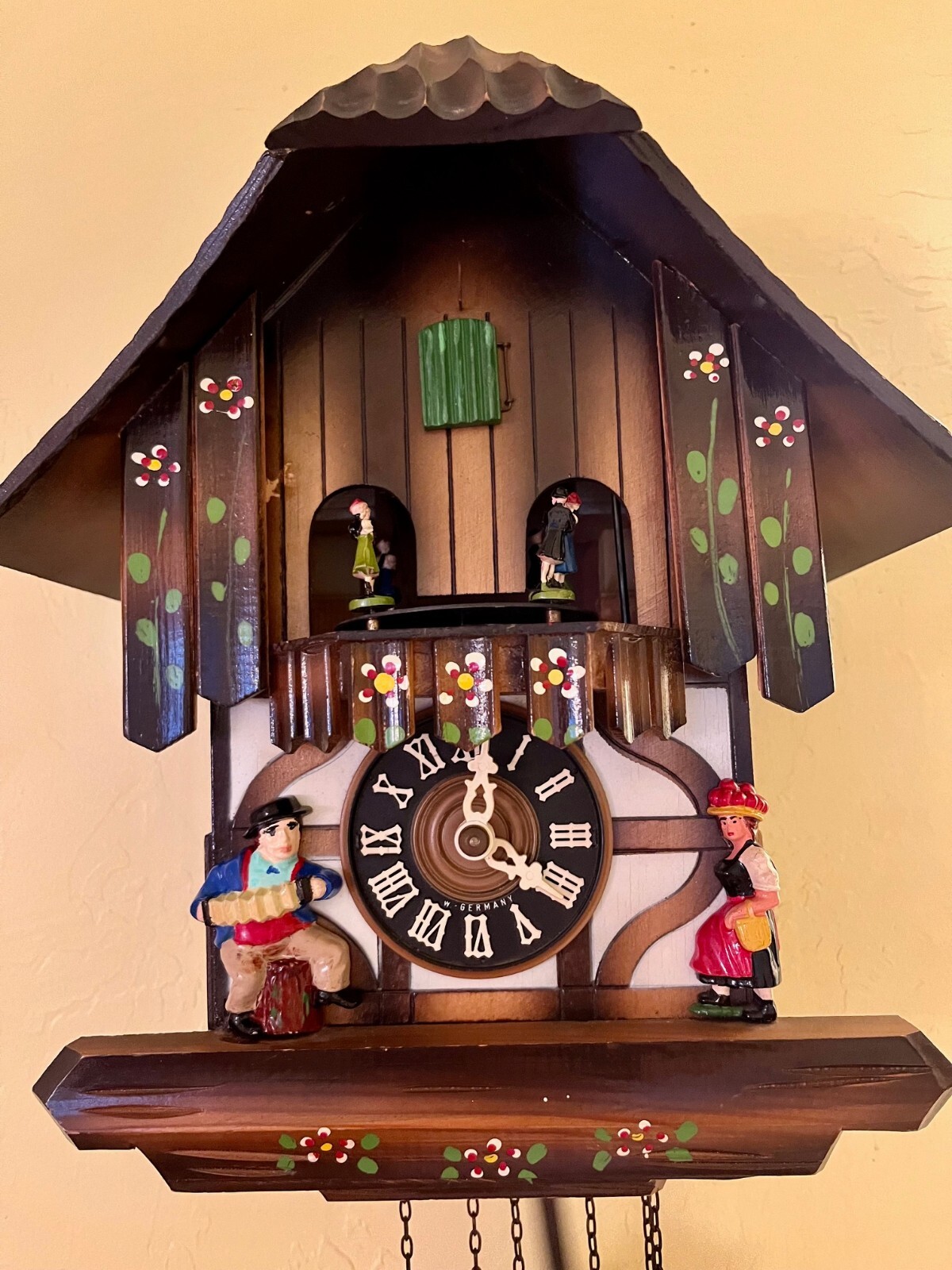 Cuckoo Clock Works with Music and Dancers | eBay