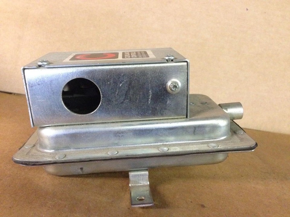CLEVELAND CONTROLS AFS-145 Air Flow Switch .05-12 Inch WC SPDT | eBay
