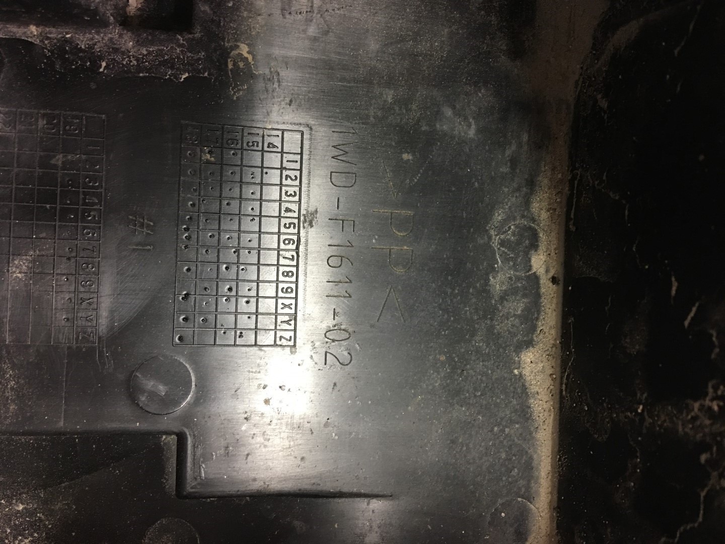 20 Yamaha MT-03 MT03 MT 03 rear back inner fender tray battery box | eBay