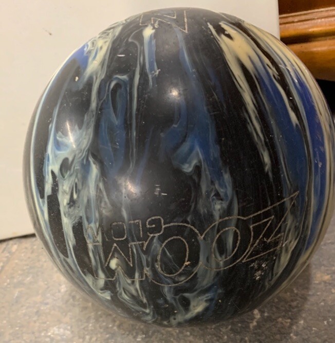Vintage Ebonite Zoom Glow 10 LB Bowling Ball Blue Black White Swirl ...
