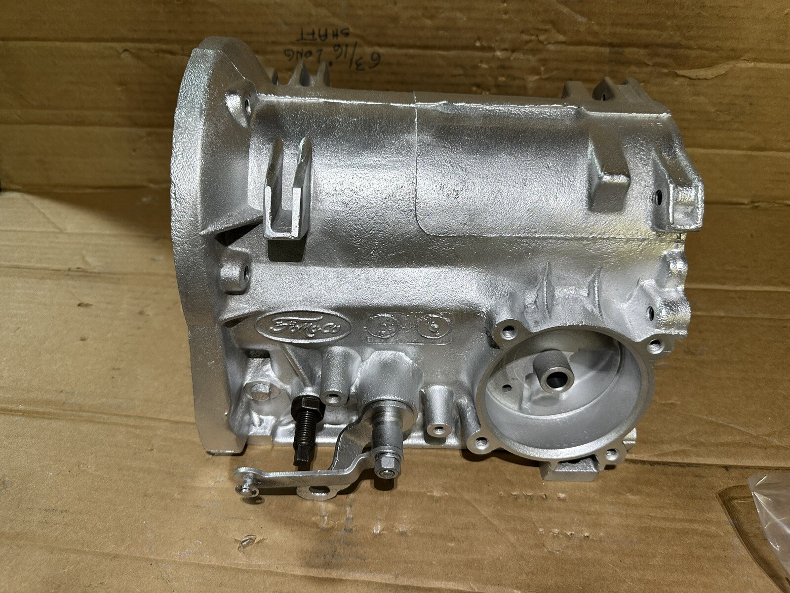 C4 TRANS CASE EMPTY CAST D2OP-7006-CA 9 BOLTS VB CASE FILL NO VENT 1972 ...