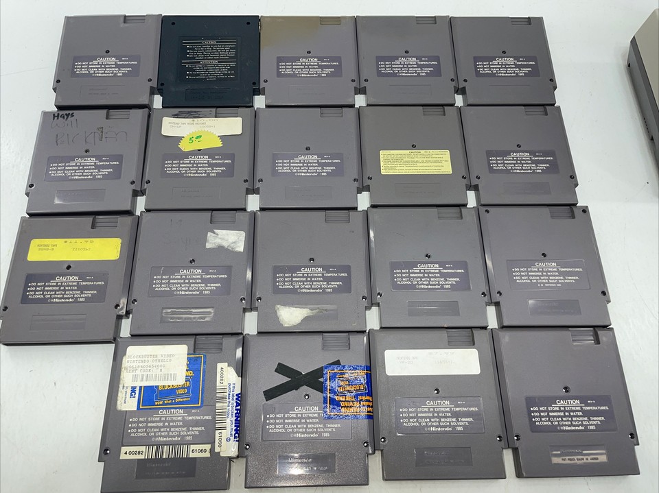 Nintendo Entertainment System (NES) Console & 19 Game Bundle Lot Tested ...