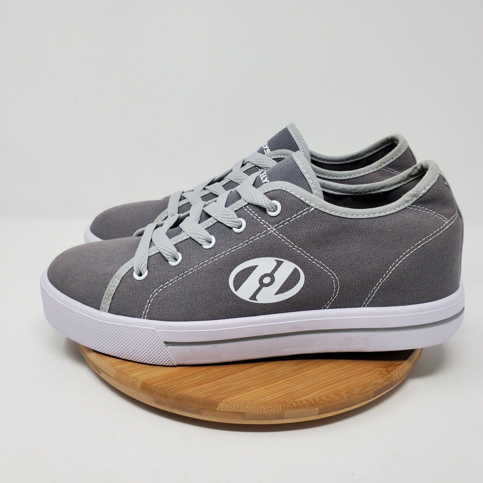 Heelys Shoes Mens 8 Pro 20 Grey Canvas Lace Up Low Wheel Skate Sneakers ...