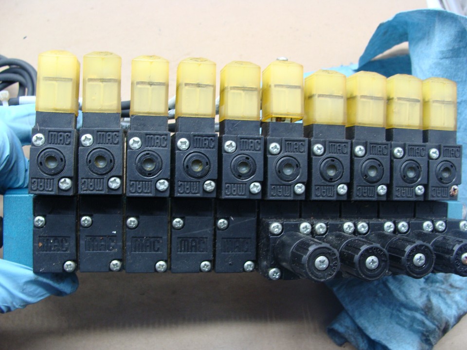 BANK OF 10 MAC PNEUMATIC SOLENOID VALVES 45A-NAC-DAAJ-1KJ | eBay