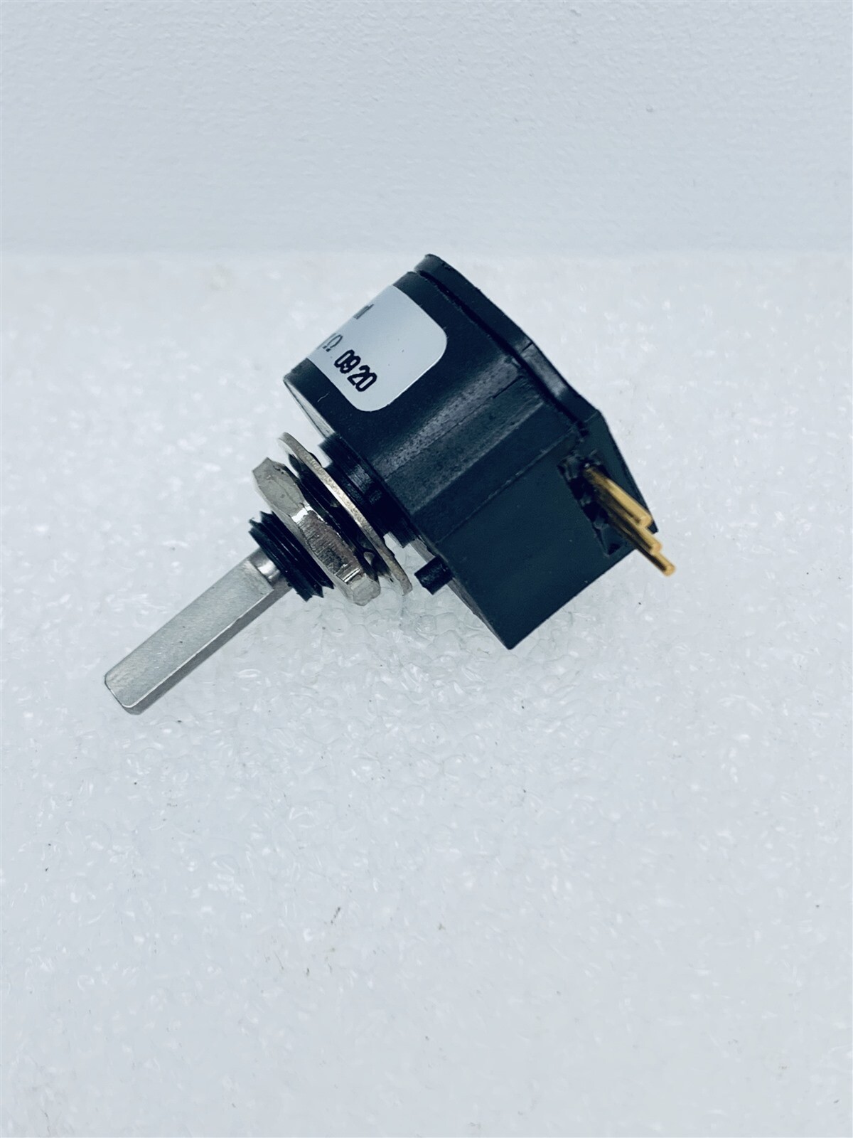 NEW ENGLAND INSTRUMENT MC6CE1A502X012 ROTARY POTENTIOMETER NEW OLD ...
