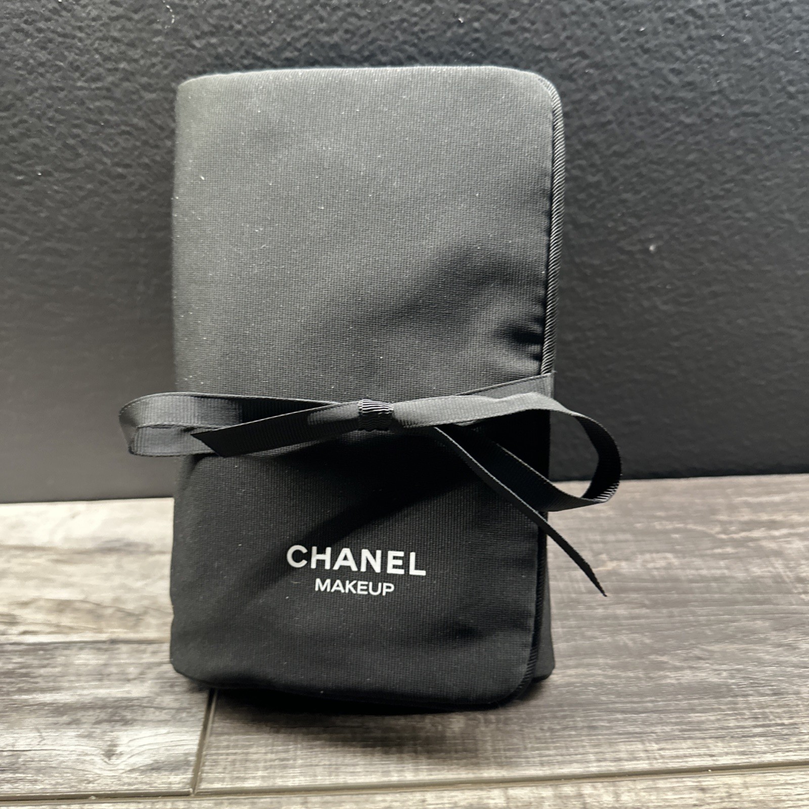 Chanel Brush Makeup Brush Set Black Limited Edition Set of 4 brushes ...