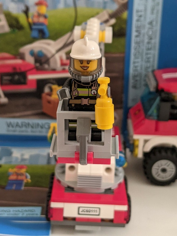 LEGO City Fire Utility Truck 60111 368 pieces 5-12 ages | eBay