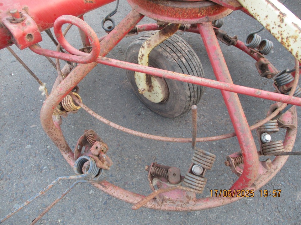 PZ 300 Haybob/Tedder.(tractor,grass,silage,bale,tedder) | eBay UK