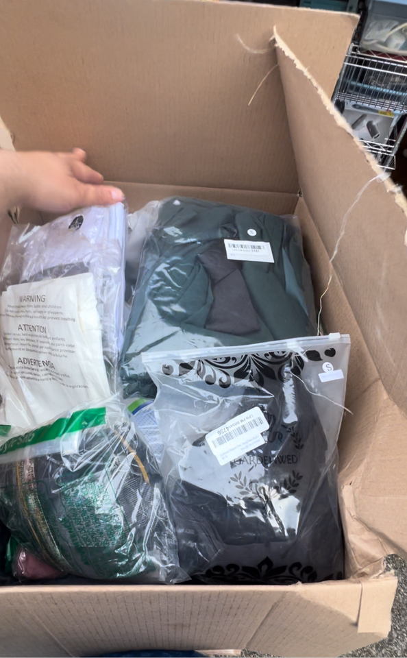 10-50 pcs Amazon Liquidation Wholesale Overstock Returns Bulk Clothes ...