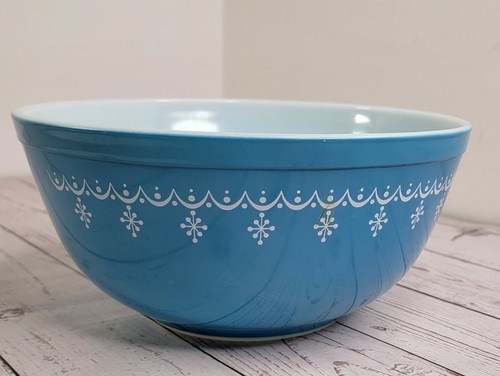 Pyrex Snowflake #403 Bowl 2 1/2 Quart Blue White Vtg 1970s Collectors ...