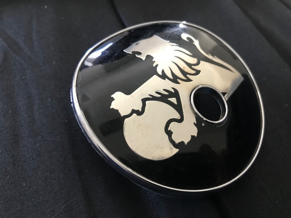 NOS HOLDEN VP COMMODORE BOOT LID BADGE 92038769 EMBLEM | eBay