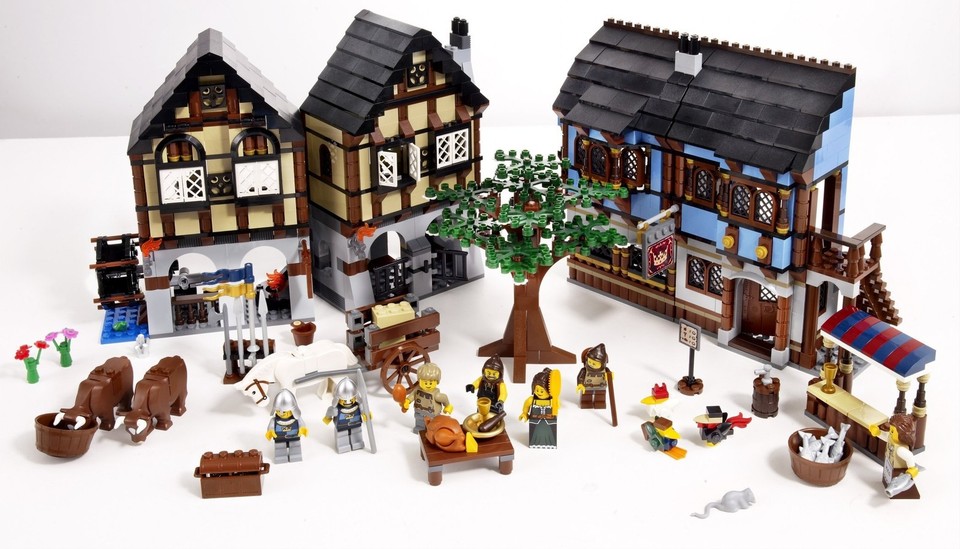 LEGO Castle Medieval Market Village (10193) 5702014534711| eBay